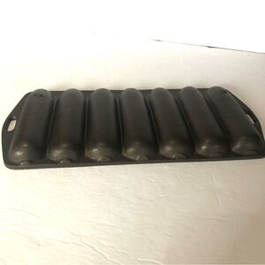 Vintage | Kitchen | Vintage Cast Iron Lodge Corn Stick Cornbread Pan ...
